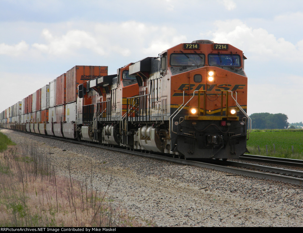 BNSF 7214